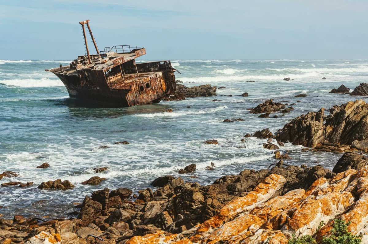Coastal Charm: Your Cape Agulhas Itinerary Planner